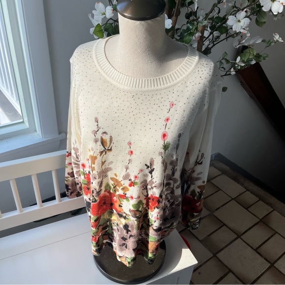 Cathy Daniels | Sweaters | Cathy Daniels Floral Sweater With Crystal ...